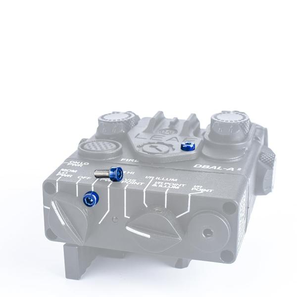 スペック表- メーカー：WADSN（汎用パーツ）- 商品名：PEQ &amp; A2 Blue Screws（10pcs）- 品番：ME101- 対応機種：PEQボックス／A2タイプパーツ／その他M4規格対応アクセサリー- 素材：スチール製...