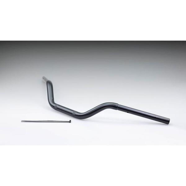 2024年以前のモデルよりハンドル幅が17.8mm短く、手前に6.5mm、上に5.6mm移動し、絞り角も1度増加した2025年モデルのレブル250S。加えて、25.4mmのハンドル径にグリップ部のみを22.2mmとした段付きハンドルが新たに...