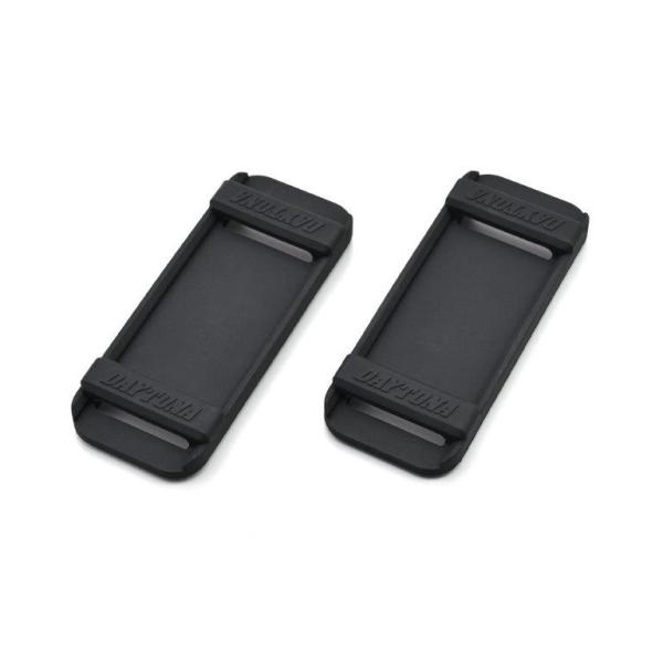 車体の傷つきを防ぐシリコン製のベルトパッド。幅25mm以下の一般的なベルトに対応。ヘンリービギンズのシートバッグに使用されるベルトにも適しています。サイズ：87×34×9mm・シリコン製のベルトパッド・ベルトと車体の接触によるスレ傷を防止・...