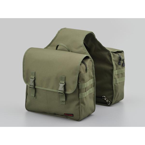 70年代風レトロデザイン。ステー無しで簡単装着。開け閉め簡単。サドルバッグMILシリーズ●シート幅に合わせて連結部の調整が可能●型崩れや巻き込みを防止する芯材が標準装備●高い位置にバッグが固定されるため、回転部に接触しない※車種によってはス...