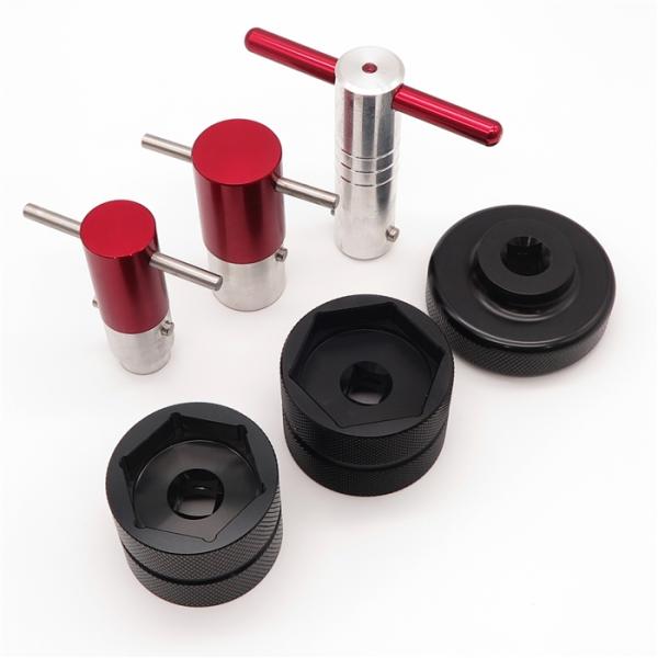 ☆商品状態：　こちらの商品は新品、未使用品です。　輸送時、保管時についた微細な傷、パッケージの痛み等がある場合がございます。-商品詳細-　【セット内容】・専用の工具ボックス(レッド)・複合ソケット 1種リア用 55mm/12角　と　フロント...