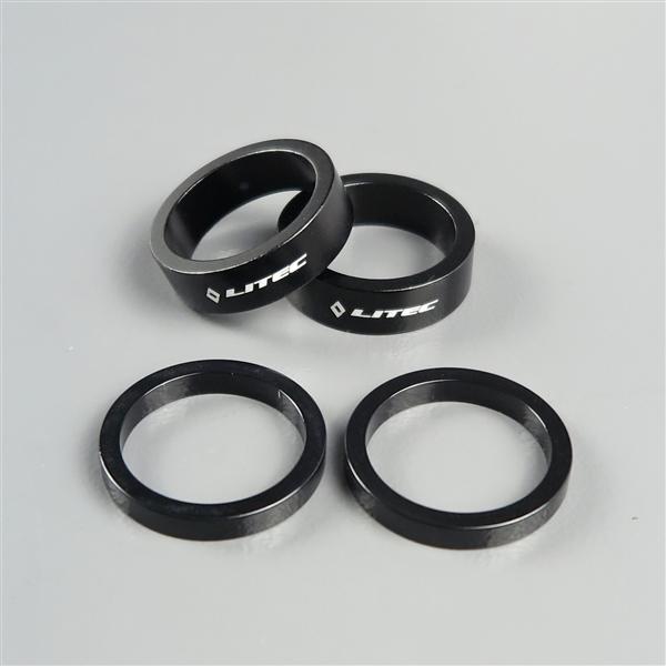 メーカー ：LITEC品番 ：LC15-0301定価(税込) ： 715円適用車種別:MTB / ロード素材:アルミニウム重量:29g(10mmx2.5mmx2)在庫限りのアウトレット品です。展示、保管の際についた若干のキズ、パッケージの痛...