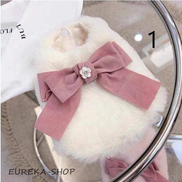 とても上品で柔らかい生地を使用しており、肌触りがとても気持ちがいいです。前開きタイプとなっているので、足を通してボタンを3つ留めるだけで簡単に着用できます。心を込んで、耐久性があるし、いつでも格好がいいし、愛犬が寒い天気に必需品ですよ。丁寧...