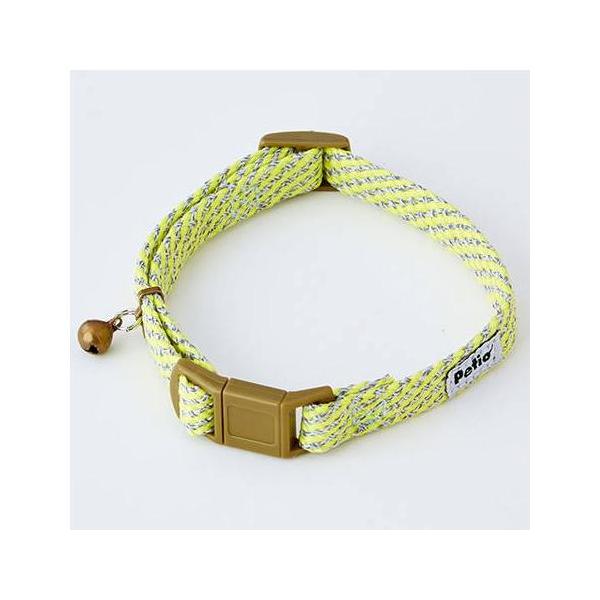 凄く光る両面反射テープを使用した優しい手触りの猫具シリーズ力が加わると外れるバックル商品重量：7g原産国：中国対象：全猫種■材質ポリエステル※リニューアルに伴い、パッケージ・内容等予告なく変更する場合がございます。予めご了承ください。