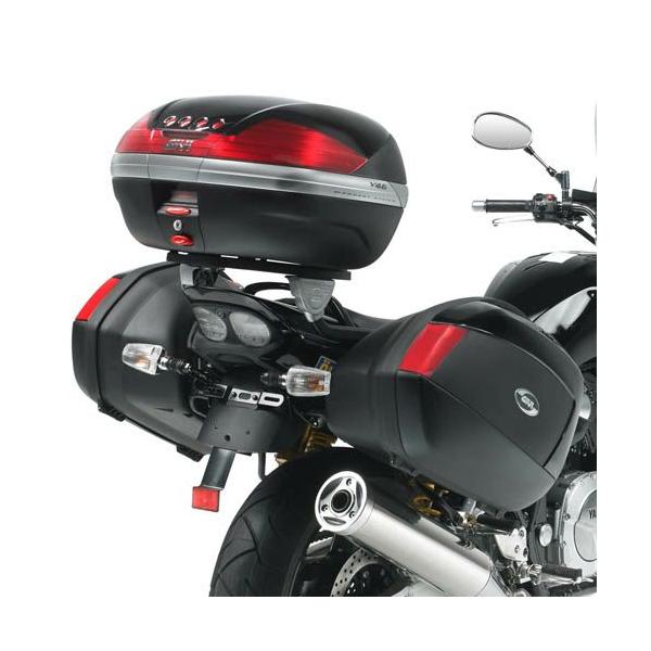 【説明】デザイン、機能、耐久性から高い支持を得ているイタリアンメーカーGIVI(ジビ)の、ヤマハ XJR1300専用 MONOKEY/MONOLOCK対応トップケース用リアラックです。MONOKEY/MONOLOCKを採用している各種トップ...