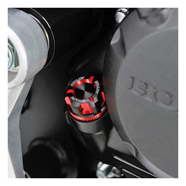 【商品説明】ホンダ ダックス125、モンキー125、ハンターカブ、CB125R等、多くのホンダ車その他メーカーに採用されている、M20xP2.5サイズのオイルフィラーキャップです。アルミニウム製。繊細なマシンカットを施された製品。ノーマルの...