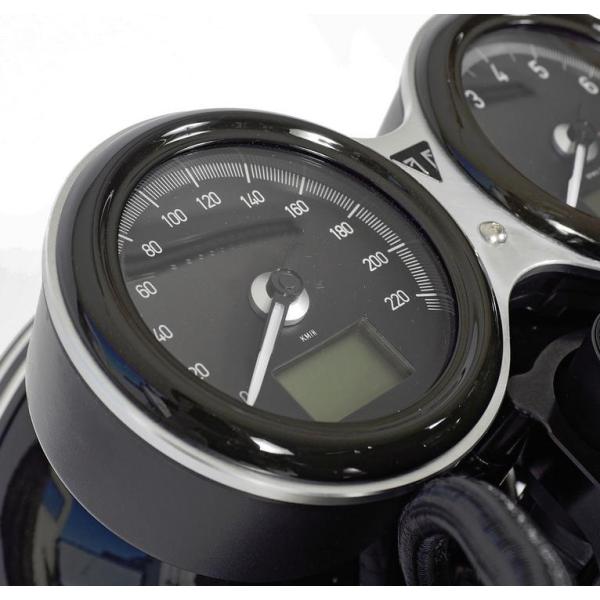 【商品説明】トライアンフ スピードツイン スラクストンのメーターディスク RAISCH。純正と比べ、シンプルですっきりとした見た目になります。km表示なので、安心です。※こちらの商品はメーターパネル（文字盤）のみの販売です。メーター本体では...