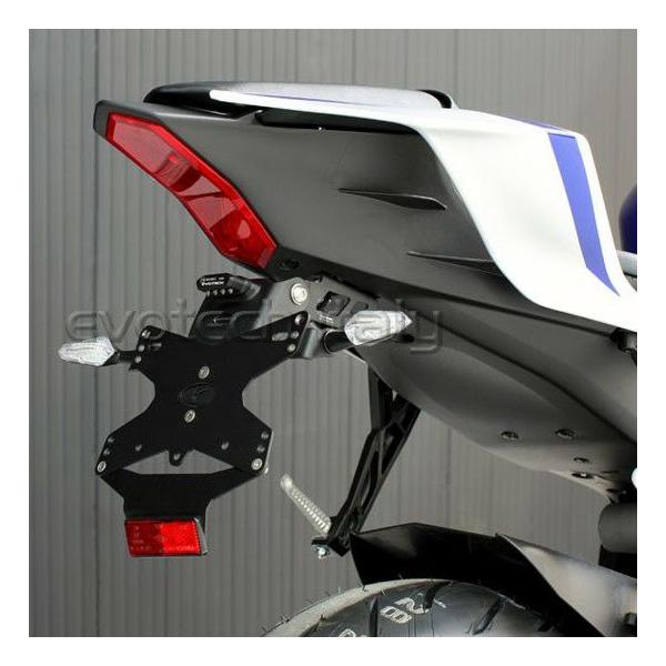 【商品説明】ヤマハ YZF-R6用、EVOTECH(エボテック)のフェンダーレスキット。フェンダーレスにすることで、リア周りがスッキリし、スポーティーな印象に。Evotechのナンバープレート ホルダーは、非常に軽量で、レーザーカット アル...