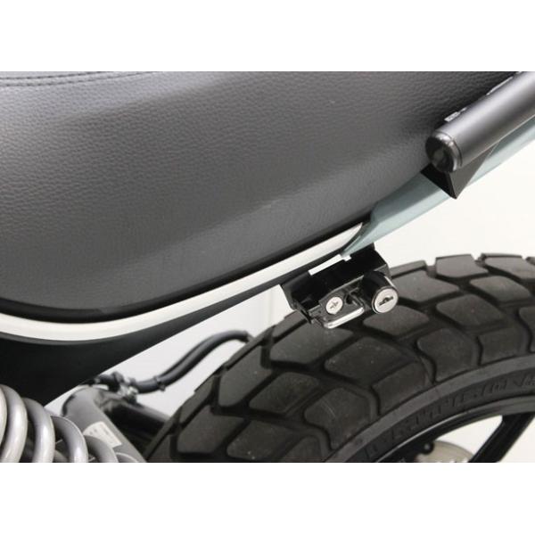 【商品説明】外出先等で重宝するヘルメットロックです。ショッピングや観光中にヘルメットをロックする事で、身軽に行動する事が可能になります。【装着箇所】左側シート下【材質】スチール製【色】ブラック【適合】DucatiScrambler Sixt...