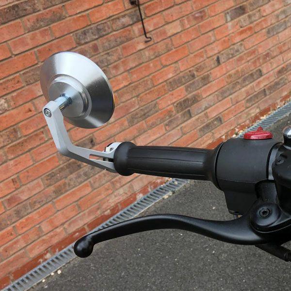 【商品説明】英国のメーカーヒッチコックスモーターサイクルロイヤルエンフィールド メテオ350/ハンター350/クラシック350/ブリット350/スーパーメテオ650/ショットガン650用バーエンドミラー 丸形 シルバー高品質で堅牢なデザイン...