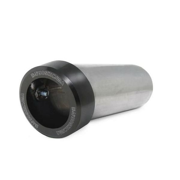 【商品説明】ヨシムラマフラー R-55 カーボンエンドキャップマフラー用の交換用低音量インサートキットです。これを装着して音量を抑えることが出来ます。R-55シリーズのマフラーをもう少し消音したいときに装着してはいかがでしょうか。【メーカー...