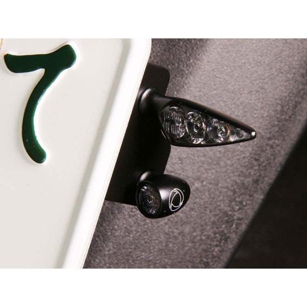 【商品説明】Kellermannの小型ウィンカーを、ナンバープレートの左右に取り付けるためのブラケットです。左右2個づつ計4か所の固定が可能。配線固定用のケーブルフック3個付属。【カラー】ブラック取付穴径：M5【メーカー】Kellermann