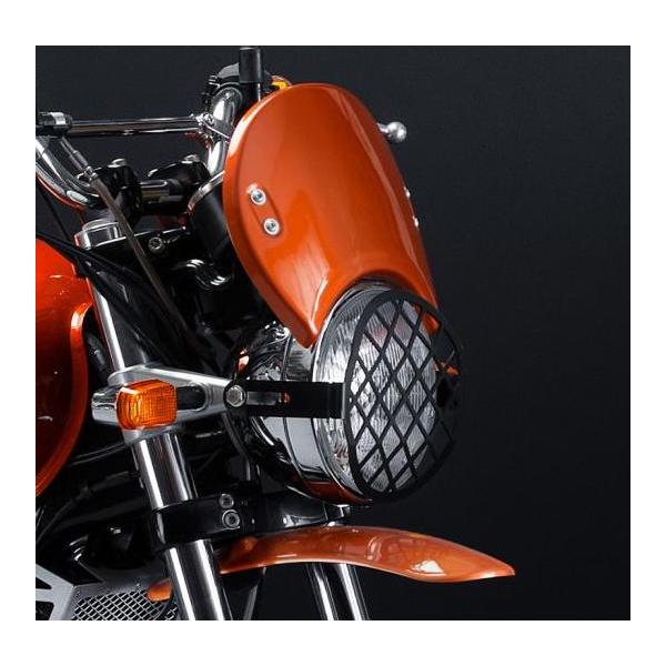 【説明】C-Racerのフロントメーターカウルです。ヘッドライトはバイクの''顔''であり、まず目を奪われるものです。このフロントマスクは誇張することなく、そのスタイルに強弱をつけることで、バイクの表情を変えてくれます。エアロダイナミックプ...