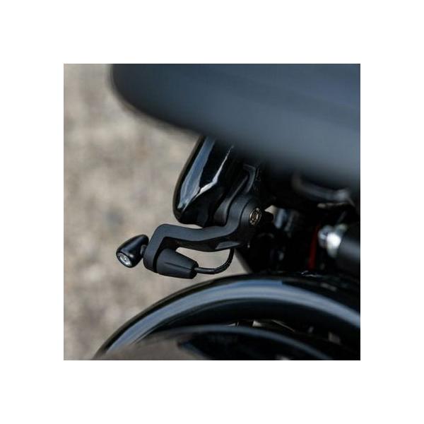 【商品説明】トライアンフボバー用に特別に設計されたインジケーターブラケットAjaxです。これらのブラケットは、フレーム後部の既存のエアボックスのネジを使用して取り付けられ、8mmまたは10mmのターンシグナルやインジケーターを取り付けること...