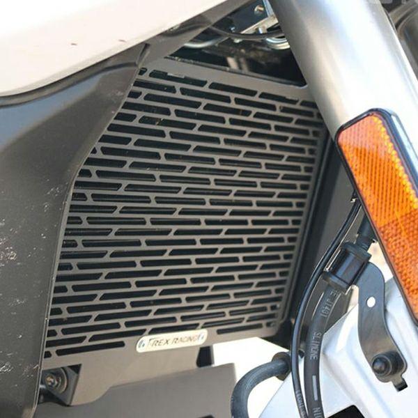 【商品説明】T-REXレーシングのGSX-8S/8R用アルミラジエーターガード厚航空機グレードアルミを使用ラジエーターコアの保護とドレスアップに！【適合】SUZUKI（スズキ）GSX-8S 2023〜GSX-8R 2024〜注：製品向上の為...