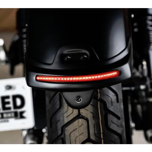 【商品説明】K-SPEED レブル250/300/500用 ウインカーとテールランプ、ストップランプが一体になった製品。ブラックアーマーデザインシリーズ。既存のブラケット、ステーにナンバーを取り付けできなくなるため、【RB0011】や【MB...