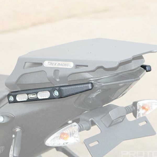 【商品説明】KTM 1290 Super Duke R用のグラブバー。パッセンジャーグリップを取り付けることで、安定して乗車できます。材質：航空機グレード アルミニウム【カラー】ブラック、オレンジから選択可能 【適合】KTM1290 Sup...