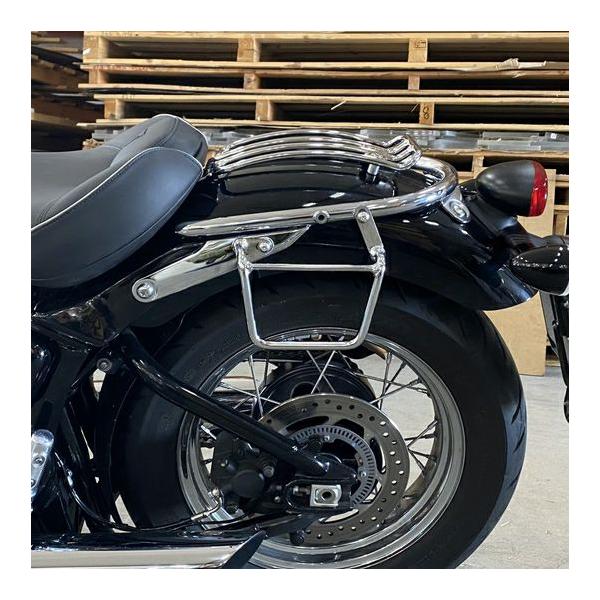 【商品説明】スペインのメーカーLa Poderosa(ラ ポデローザ)製 トライアンフ スピードマスター サドルバッグステー。バッグは別売りです。La Poderosaのバッグを装着可能。バッグ背面のKlickfix(クリックフィックス）シ...