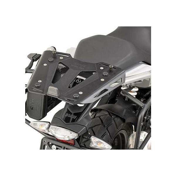 【説明】GIVIの車種専用のリアキャリアです。トップケースを取り付けたいときには必需品となります。これでロングツーリングの積載量が増えますね。同メーカーのMONOKEYやMONOLOCKを採用しているケースに対応するプレートを取り付けるため...