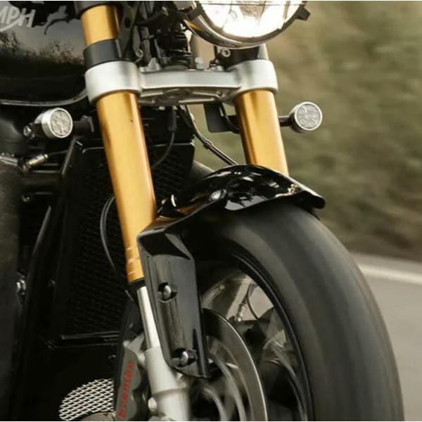 【商品説明】Tamarit（タマリット）のトライアンフ スラクストンR/RS用フェンダー ゾンブラ手軽にバイクのイメージを変える事が出来ます。   よりスポーティーな外観を与えます【適合】Triumph（トライアンフ）Thruxton 12...