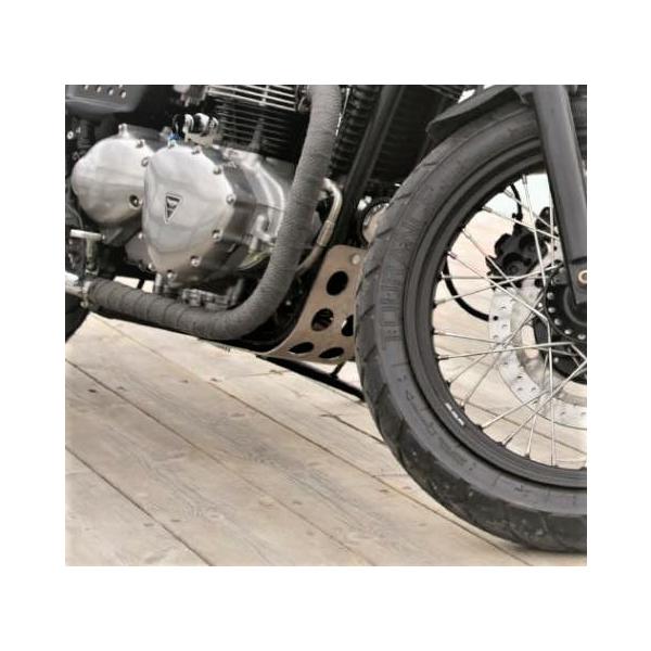 【商品説明】トライアンフを専門にカスタムしているTamarit（タマリット）の空冷ツイン用オリジナルスキッドプレート 「スーパーロペス」  ブラック厚さ４ｍｍのステンレススチール製シンプルながら必要にして十分なプロテクションを備えます【カラ...