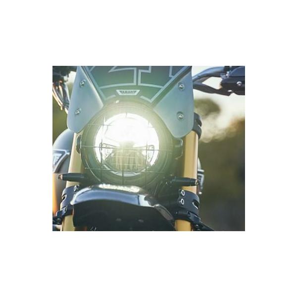 【商品説明】スペインのメーカー、Tamarit（タマリット）のスクランブラー1200./XE用ヘッドライトグリル 「タタ」 直径は165mmです。取り付けも簡単ですので、イメージチェンジにオススメです。スクランブラーに取り付ければ、オフロー...