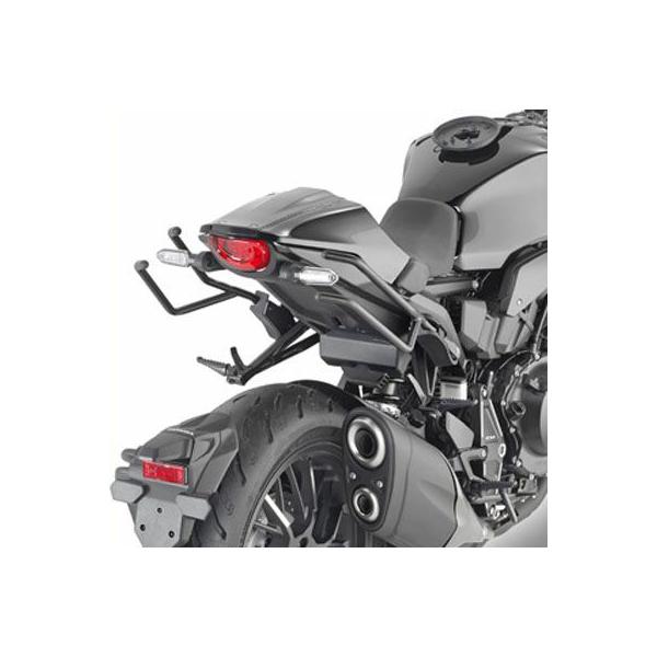 【説明】デザイン、機能、耐久性から高い支持を得ているイタリアンメーカーGIVI(ジビ)の、ホンダ CB1000R専用 REMOVE-X サイドバッグサポートです。各種ソフトバッグ用のサイドマウント。REMOVE-Xのサポートは、ソフトバッグ...