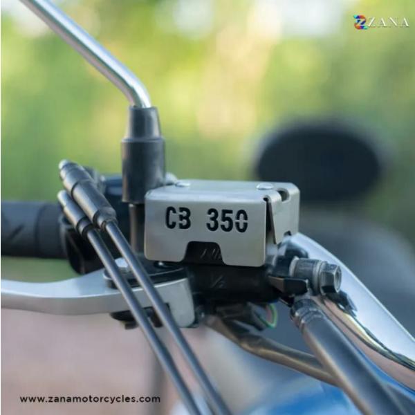 【商品説明】ホンダ GB350/S/CB350/CB350RS用フロントマスターシリンダーカバーアルミ製、アルミシルバーカラーマスターシリンダーの保護とドレスアップに！インド発のメーカーです！【適合】HONDA（ホンダ）GB350GB350...