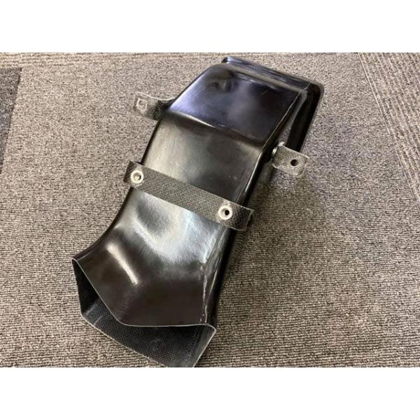 ●メーカー名：才谷屋ファクトリー / Saitaniya Factory(サイタニヤファクトリー)●商品名：ダクト/黒ゲルメーカー品番：EY0R1D-BYZF-R1黒ゲル純正ボルトにて取り付け EY0R1UPSKと同時装着する必要があります...