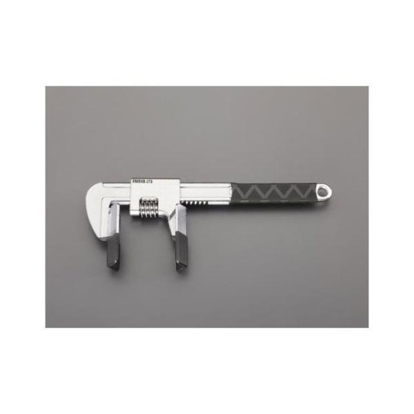 ●メーカー名：エスコ / ESCO●商品名：65-135mm ハブナットレンチメーカー品番：EA613AD-70JANコード：4548745497588備考■六角・八角兼用■使用範囲…65〜135mm■くわえ部有効深さ…33mm■全長…28...