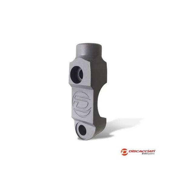 ●メーカー名：Discacciati(ディスカチャーティー)●商品名：ブレーキマスター側ミラーホルダー●ハンドル径：インチバー（25.4mm） ホールタイプ：正ネジメーカー品番：FDR0051INCH汎用 アルマイトブラックミラーホルダー本...