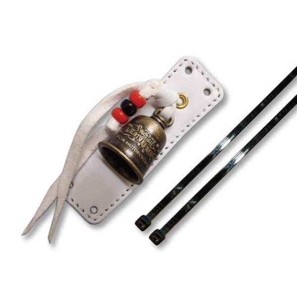 ●メーカー名：ラフテールレザーワークス / RoughTail leather works●商品名：ガーディアンベル＆レザーホルダー【01】（ベル：ブラス）●ホルダー ホワイトメーカー品番：AC-GB-01-BR-WHJANコード：4571...