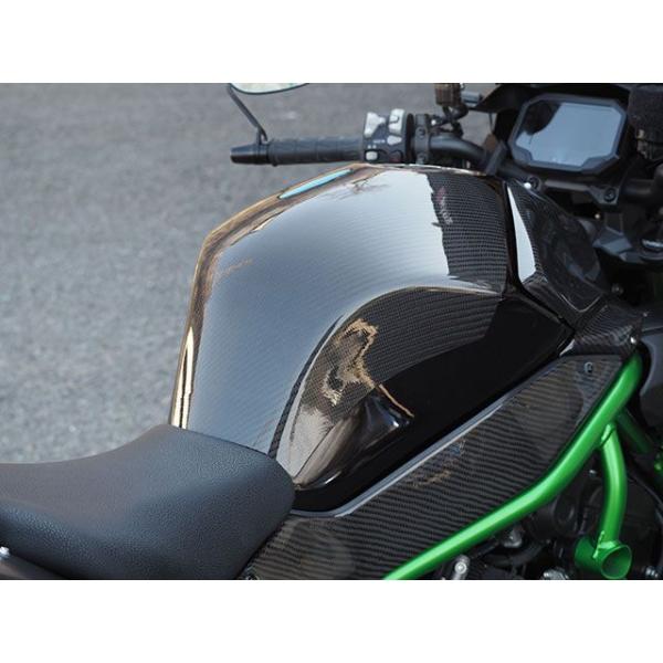 ●メーカー名：マジカルレーシング / Magical Racing●商品名：タンクエンド●材質 FRP製・黒メーカー品番：001-ZH224-9501Z H2中空モノコック構造により、コーナーリング時のグリップを高めて下半身ホールドを容易に...