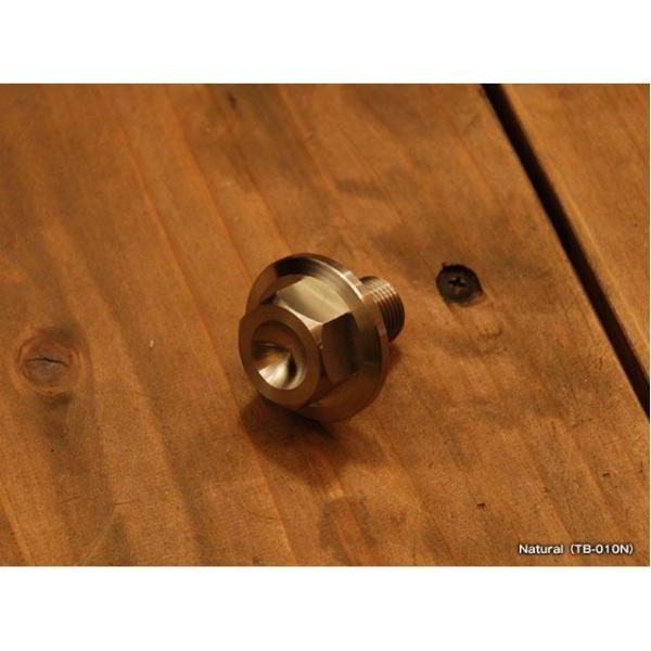 ●メーカー名：トランプ / Tramp Cycle(トランプサイクル)●商品名：ステムトップボルト/Naturalメーカー品番：TB-010Nスポーツスターファミリー汎用 ダイナファミリー汎用 素材はステンレスによる削りだし。深く重々しい輝...
