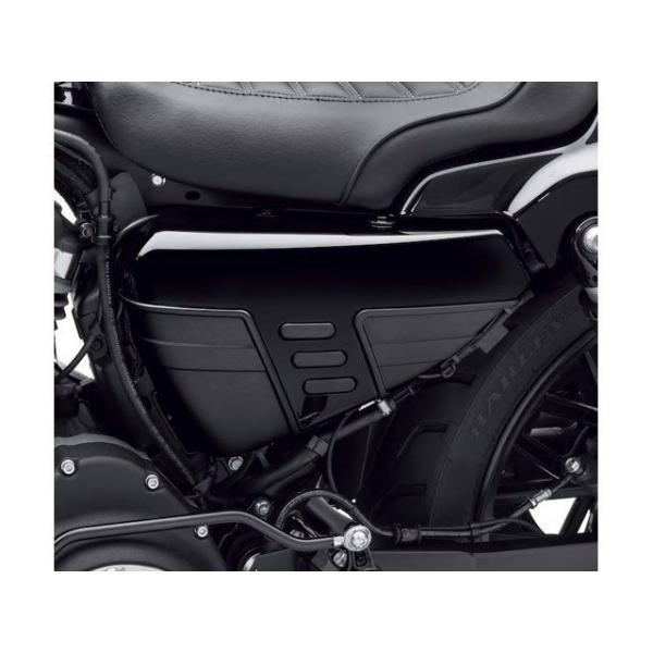 ●メーカー名：ハーレーダビッドソン / HARLEY-DAVIDSON●商品名：Cut Back Battery Coverメーカー品番：57200140その他のスポーツスターブラック2014年モデル以降に適合。バッテリーカバー。※画像はイ...