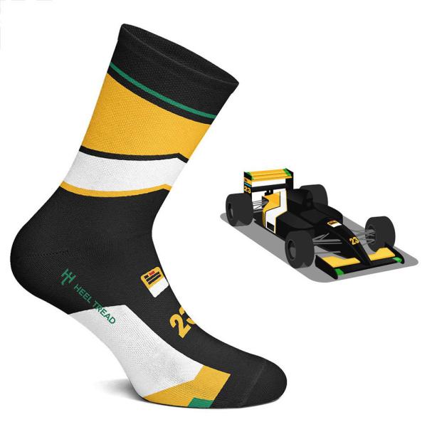 イタリアのプライベーターチームとしてF1に参戦していたミナルディが、1991年シーズンを闘ったM191のカラーリングをオマージュしたソックス。また当時のレギュラードライバーを務めたピエルルイジ・マルティニとのコラボレーションにちなんで、ゼッ...