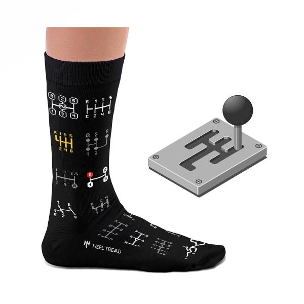 絶滅危惧種と言われているマニュアルミッション派のオーナーに捧げるソックス。意のままに操る運転の楽しさや人馬一体となったフィーリングが味わえるマニュアルトランスミッションは、クルマ好きに欠かせないアイコンのひとつ。世の中に存在するであろう様々...