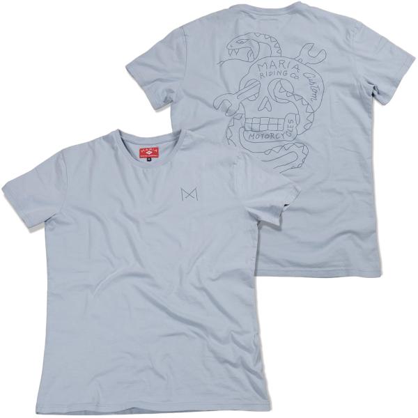バックプリントが目を惹くメンズ半袖Tシャツ。タトゥーなどでよく見受けられるモチーフの スカル＆スネーク に「スパナ」を加えた、マリア ライディング モーターサイクルらしいデザインです。日常使いにぴったりのレギュラーフィットで、素材にはポルト...