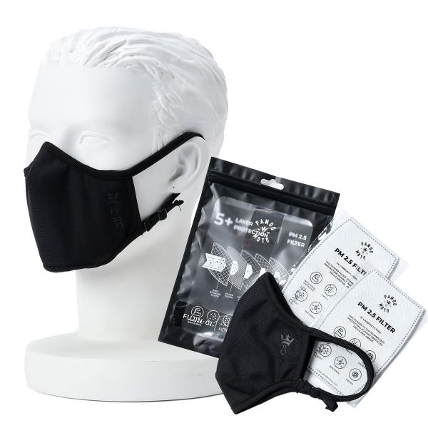 1994年にF1参戦したロータス 109に装着されたエキゾーストパイプ左右セット通気性の良いストレッチ素材で作られたPANDO MOTOオリジナルのフェイスマスク。調節可能な一体型メタルノーズバーとイヤーストラップを備えており、最高のフィッ...