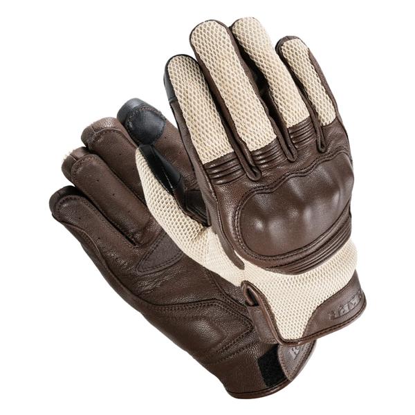 100%ゴートスキンとポリエステルのエアメッシュを組み合わせた、サマーモーターサイクルグローブ。あらかじめ成形されたエルゴノミックデザインにより、人間工学に基づいたフィット感を備えています。手の甲部分にはエアメッシュインサートを配置し、空気...