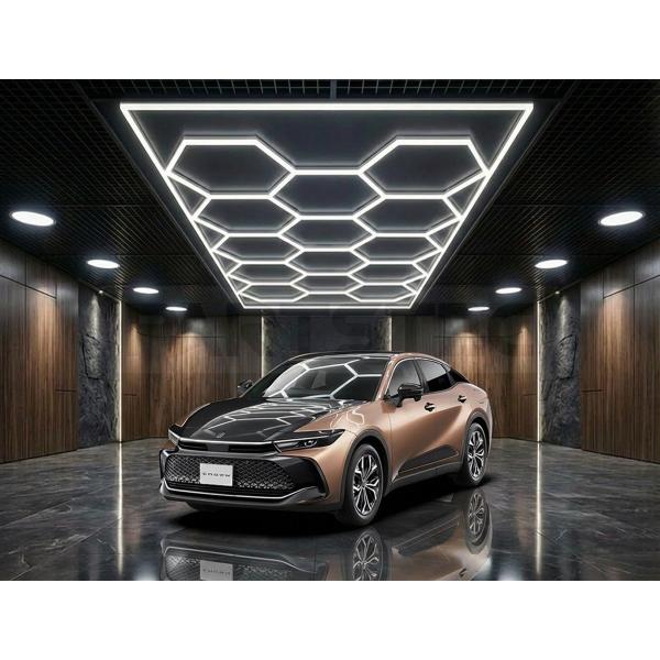 ■六角形ハニカムデザインのLEDガレージライトです。■51600lmの高輝度・6500Kクールホワイトで、ガレージや作業場を鮮明に照らします。■ハニカム構造デザインで光を均一に拡散。スタイリッシュな空間演出が可能です。■安全設計の3PINコ...