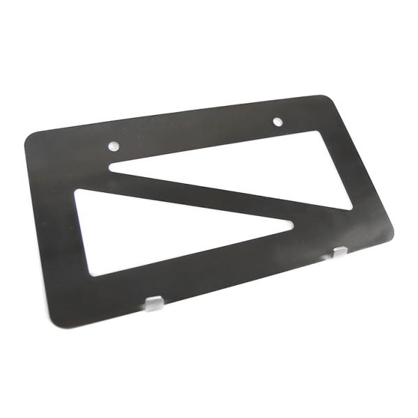 バイクのナンバープレートにピッタリのサイズで作りました。デザイン性の高い、軽量で丈夫なライセンスホルダーです。別売りのライセンスホルダーラバー・LEDライセンスランプがボルトオン装着可能です。2枚目の画像はイメージです。MADE IN JA...
