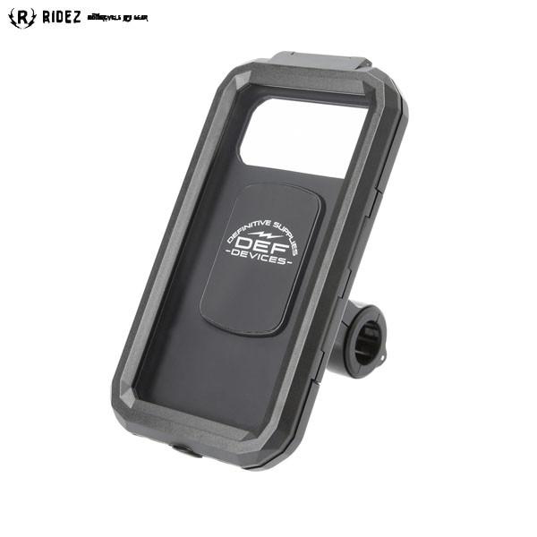 今やバイク必須アイテムであるスマートフォンホルダー。RIDEZ(ライズ）のブランドＤＥＦより、防水性能としては最高レベル、IP67規格をパスした、防水ハードケースに、さらに衝撃吸収機能を追加したスマホホルダーが登場。IP67 規格をクリア防...