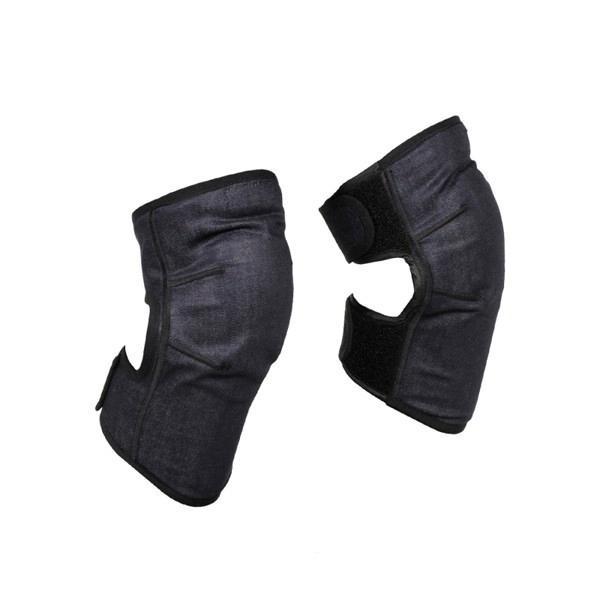 普段のパンツの上から巻くタイプの膝プロテクター。内側に履くタイプとは違いバイクから降りたら素早い脱着が可能。内蔵プロテクターはエアスルー薄型でありながら欧州CE規格レベル２に適合し高い安全性を誇る。ストレッチ性の堅いコットン記事が高いフィッ...