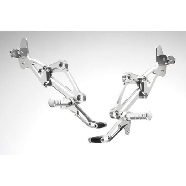 ★ご注文前にお問い合わせください：メーカー在庫状況によってはご予約受付となる場合がございます。【適合車種】KAWASAKI ZEPHYR11001ポジション：40mmBack/40mmUp材質：ジュラルミン色：シルバーアルマイト逆シフト：要...