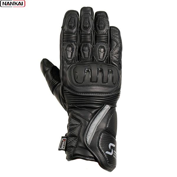 ■カラー：ブラック(BK)ハードな守りと軽やかな動きを両立・TPUナックルプロテクターを装備し安全性を確保。・フローティング構造で高い操作性と快適性を実現。・リストプロテクターで手首をガード・中綿には薄くて暖かい高機能素材「シンサレート」を...