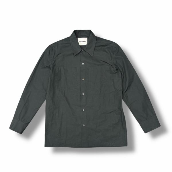 ブランド：JIL SANDER（ジルサンダー）商品名：2023SS square hem regular collar over shirt型番：J22DL0108特徴：ジルサンダーらしいミニマリズムと機能性が融合したデザイン。オーバーサイ...