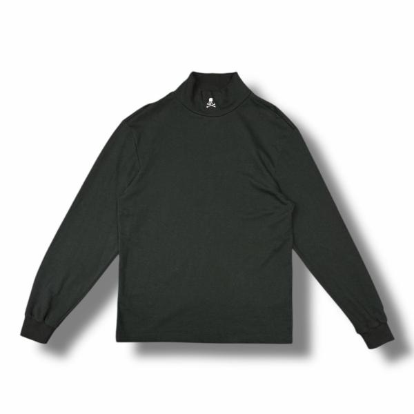 ブランド：mastermind JAPAN（マスターマインドジャパン） × NEW ERA（ニューエラ）商品名：MidNeck Performance Long T‐Shirt特徴：ミドルネックバック箔プリントロゴ入り左袖口ニューエラ箔ロゴ...