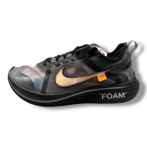 ブランド：NIKE（ナイキ） × OFF-WHITE（オフホワイト）商品名：Zoom Fly "Black"型番：AJ4588-001特徴：ファッションデザイナーVIRGIL ABLOH氏が手掛けるファッションブランド"OFF-WHITE"...
