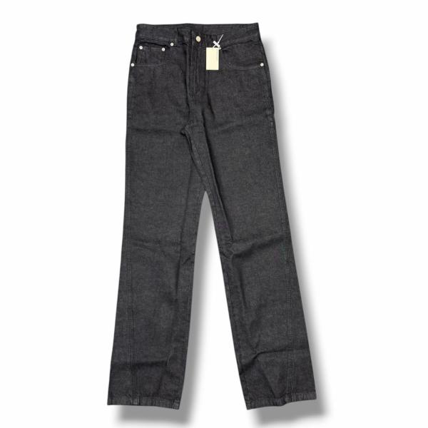 ブランド：Post Archive Faction（ポストアーカイブファクション）商品名：8.0 DENIM PANTS RIGHT型番：8.0 BDPR-ID特徴：フロントジッパーフライサイドが独特なカッティング参考上代：74800円カラ...
